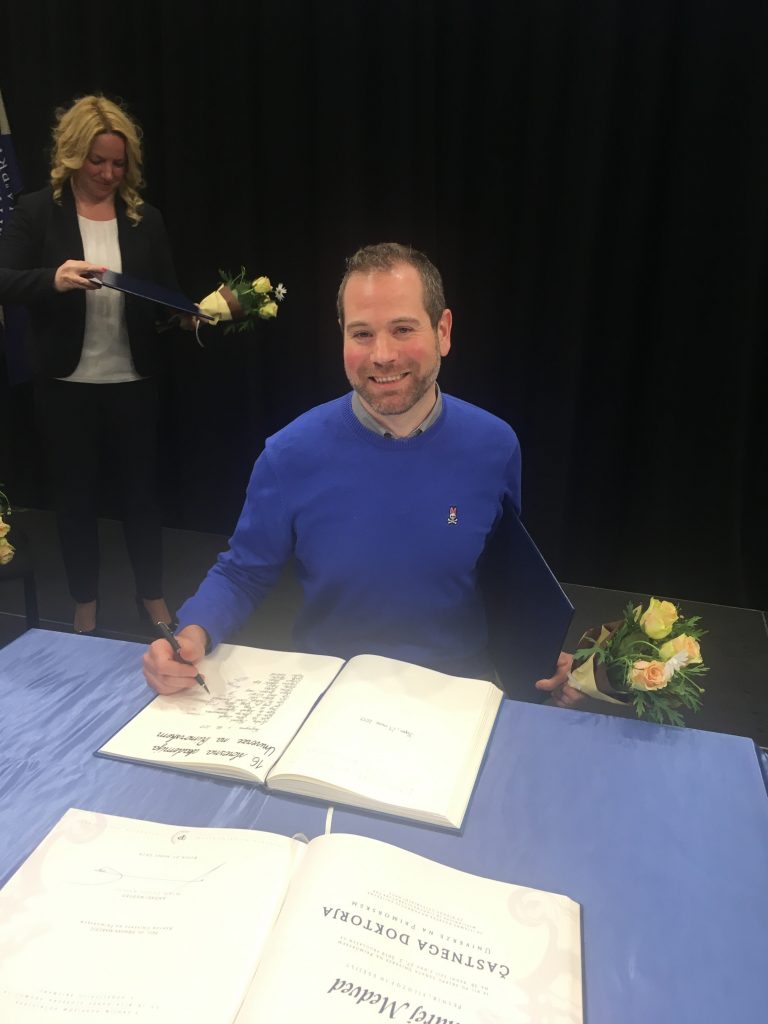 Dr. Michael Burnard prejel svečano listino Univerze na Primorskem ...