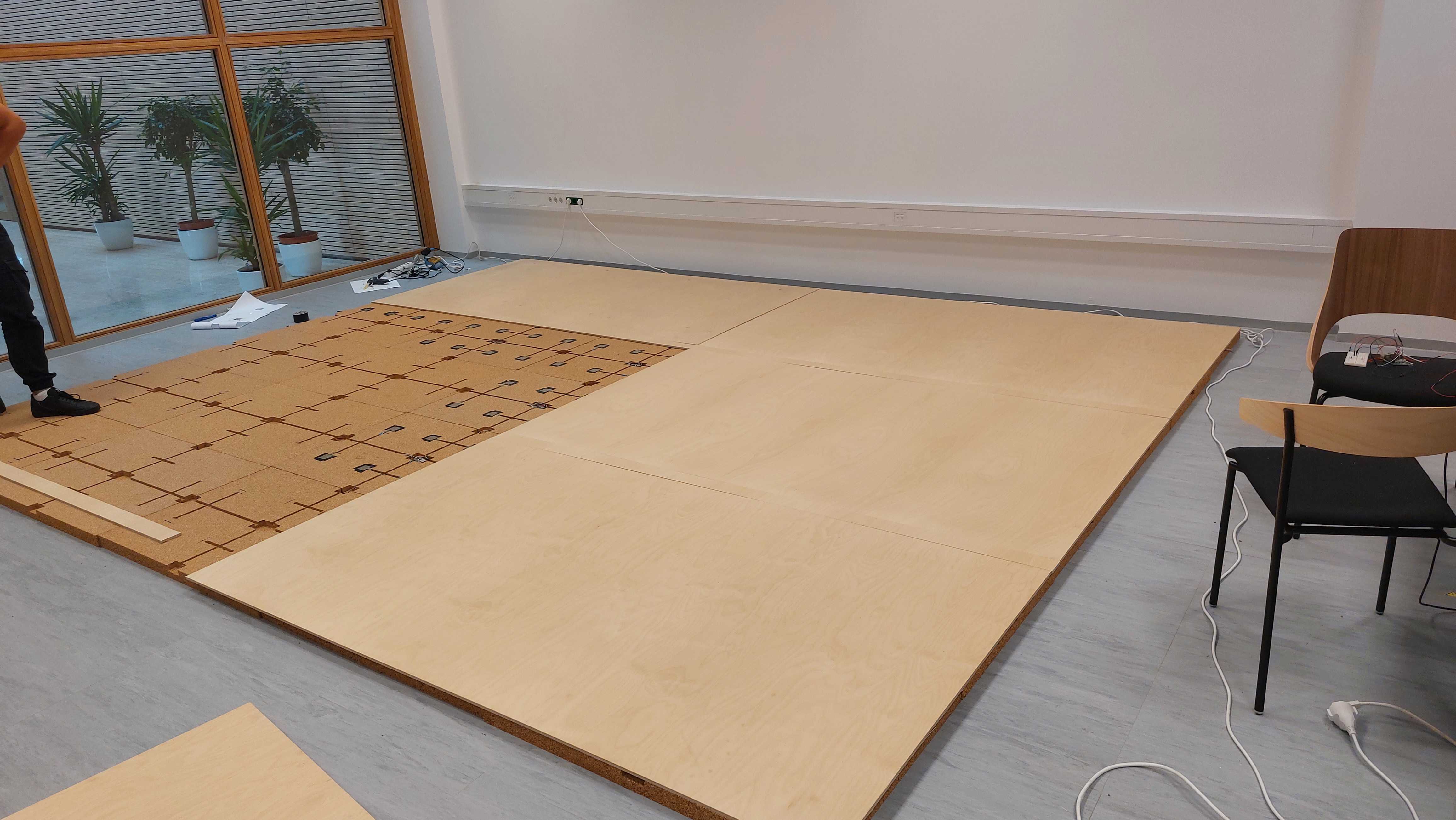 Developing a smart floor system - InnoRenew CoE InnoRenew CoE