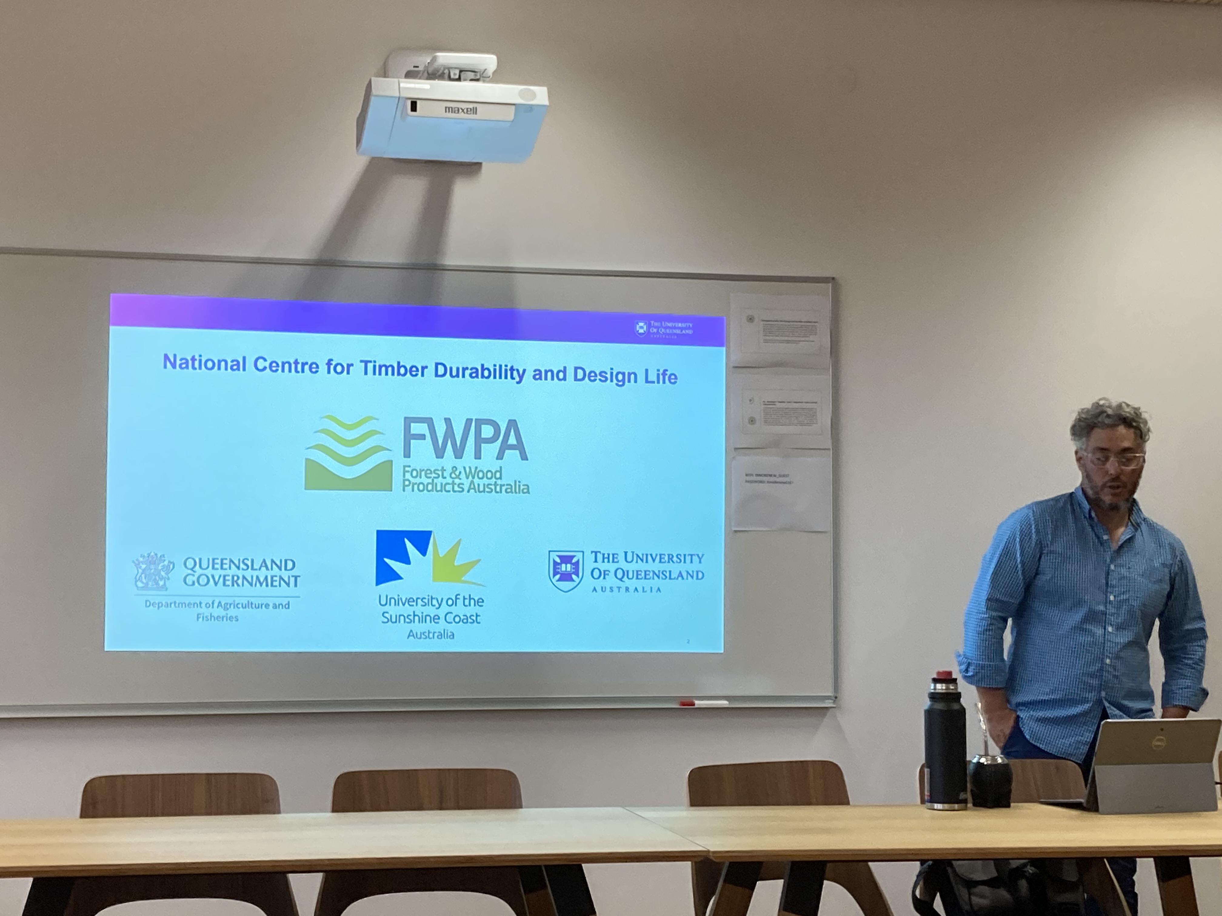 InnoRenew CoE hosted Luis Yerman from the University of Queensland ...